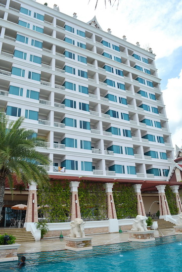 Review : โรงแรม Grand Pacific Sovereign Resort&spa cha-am