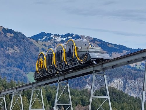 Stoosbahn Schwyz Funicular ชันที่สุดในโลก + รถไฟเที่ยวสุดท้ายไป Rigi Luzern