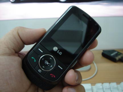 LG KP 260 เปิดมาแบบถูกๆ จบแบบถูกๆ ตัวเล็ก ตัวเลือกอีกตัวที่น่าสน สำหรับคนที่ก็แค่โทร