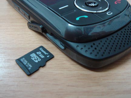 LG KP 260 เปิดมาแบบถูกๆ จบแบบถูกๆ ตัวเล็ก ตัวเลือกอีกตัวที่น่าสน สำหรับคนที่ก็แค่โทร