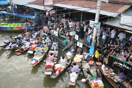 ลัลลา...อัมพวากับเจ้าตัวเล็กในท้อง+สามี+พี่ๆที่บริษัท