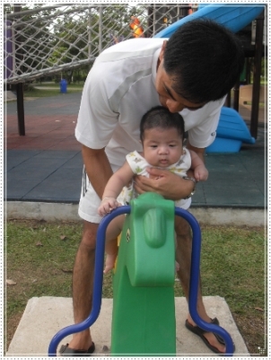 น้องผู้การ 2 เดือน 15 วัน ออกลัลลาสวนสาธารณะ