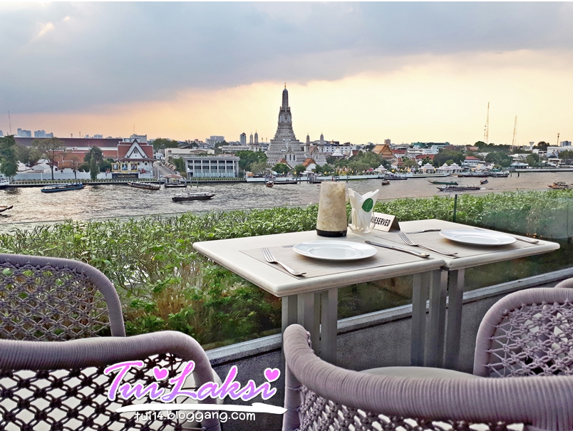 Bloggang.com : Tui Laksi - ☆ Above Riva @Rooftop: Riva Arun Bangkok ...
