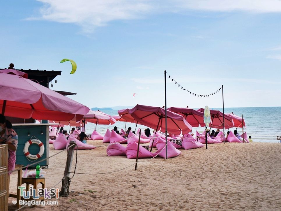 พาเที่ยว :Tutu Beach Cafe ★ ☆ @ Pattaya ริมหาดจอมเทียน คาเฟ่:สีชมพู ...