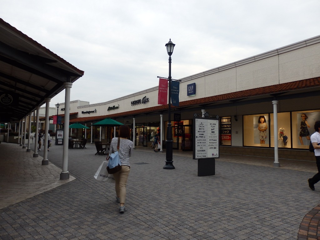 เที่ยวคิวชูไม่ง้อทัวร์ ... เมืองโทสุ Tosu Premium Outlet ... ตอน 6