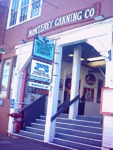 หิ้วไวน์ไปหา Danny,the paisano of Tortilla Flat @ Monterey