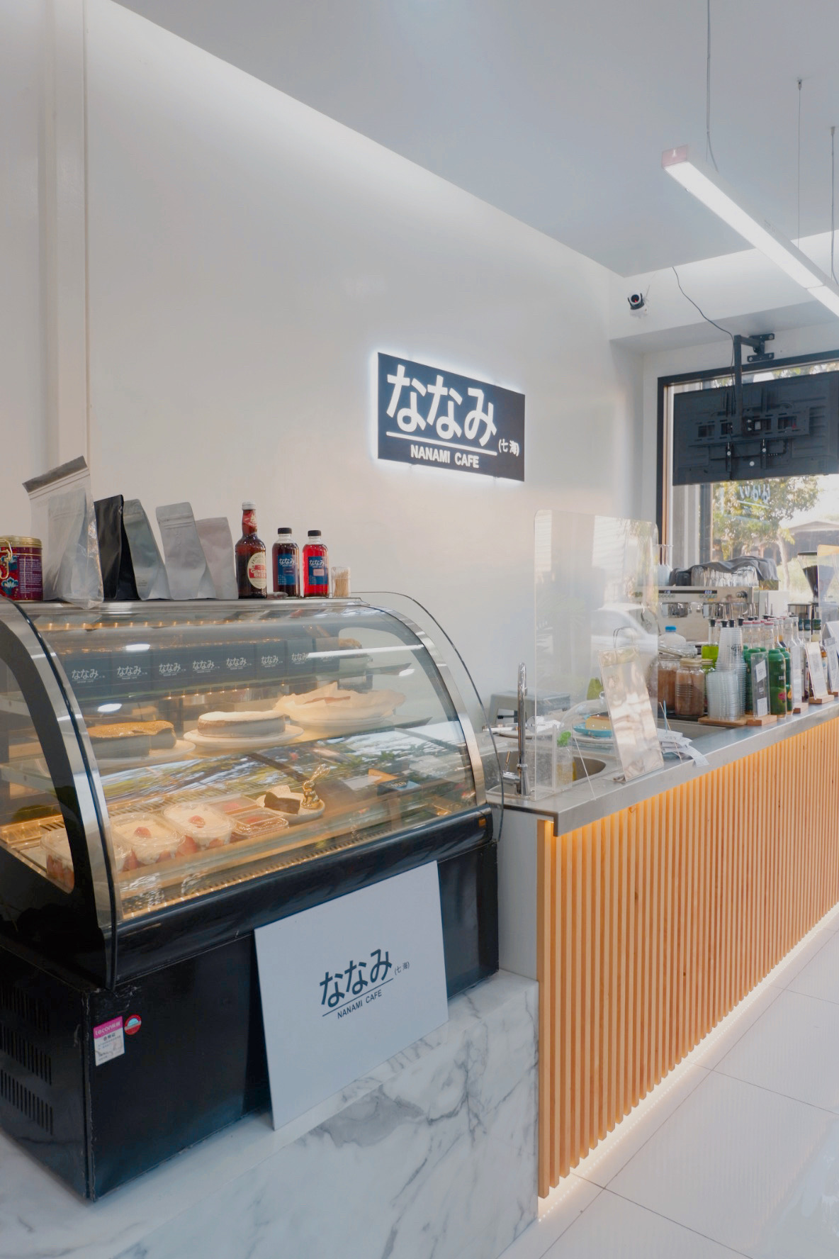 [Review] คาเฟ่มินิมอลเปิดใหม่ สไตล์ญี่ปุ่น ย่านบางนา "Nanami Cafe - ななみ"