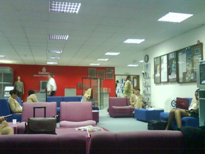 ลูกเรือเอมิเรตส์ กรกฎา-สิงหา 08 First Class แล้วจ้า