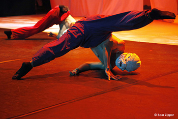 แจกบัตรชมการแสดง 18 MONKEYS @วิกหัวหิน 26 ก.พ.